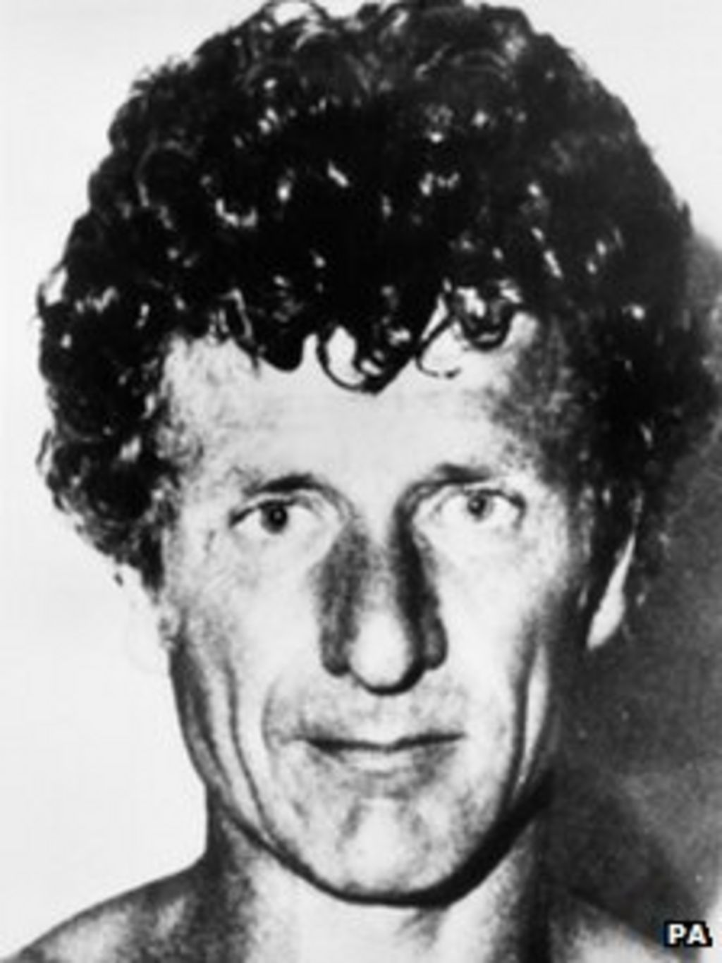 Murderer Arthur Hutchinson in first whole-life tariff appeal - BBC News