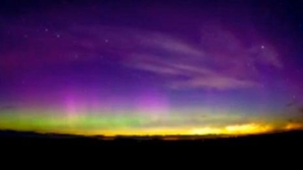 Noctilucent clouds and aurora photographed over Caithness - BBC News