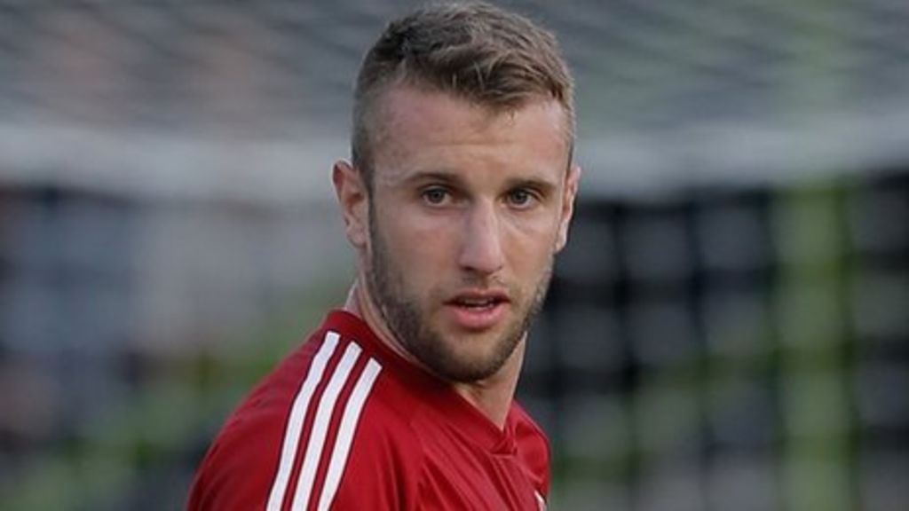 Andy Williams reveals 'whirlwind' Yeovil move from Swindon - BBC Sport