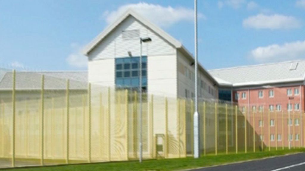 Wrexham super-prison 'will help' economy, says Welsh secretary - BBC News