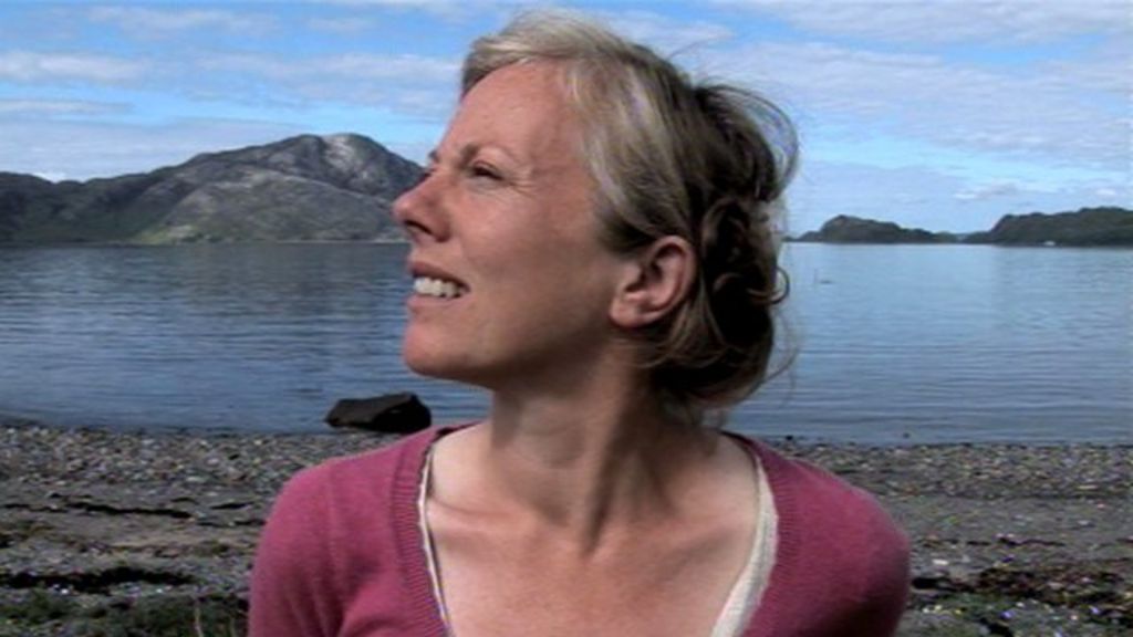 Same-spot artist Sam Firth aims to defy critics of £10,000 project ...