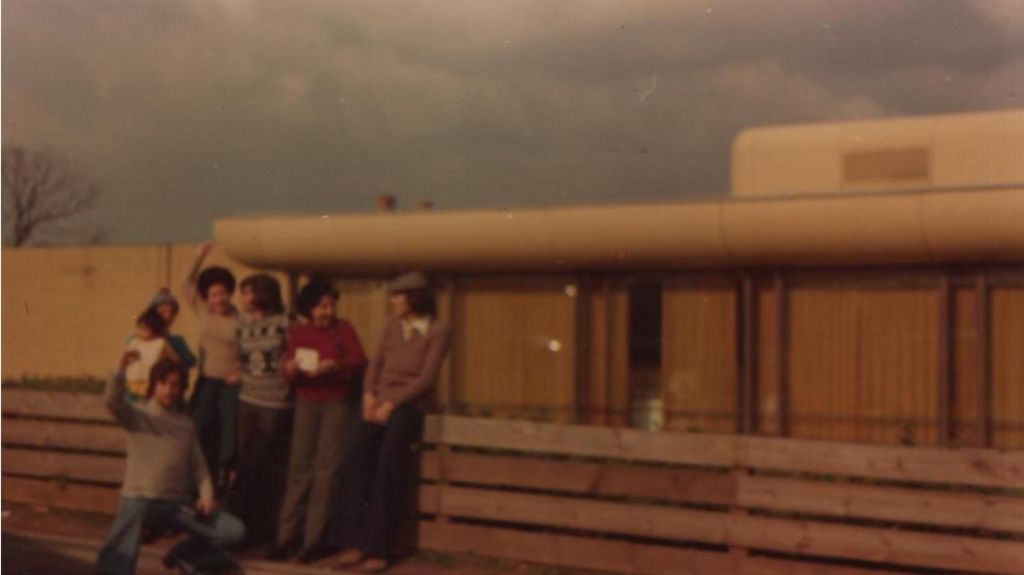 Pinochet coup: The Chilean exiles who escaped to Scotland - BBC News