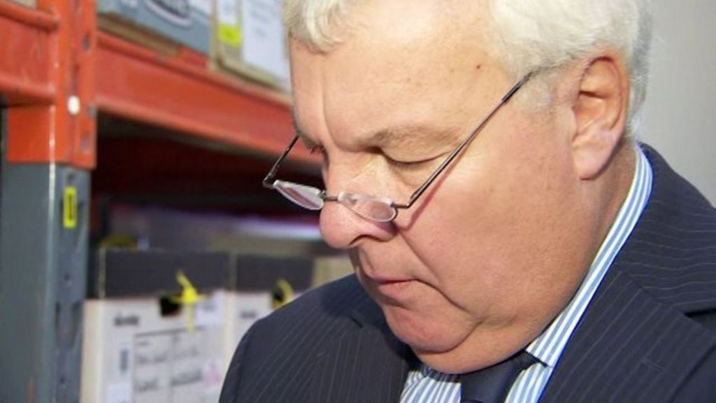 Historical Enquiries Team head Dave Cox to step down - BBC News