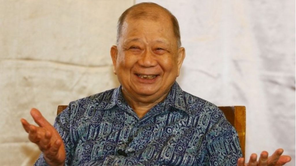 Chin Peng: Malaysia communist guerrilla dies in Thailand - BBC News