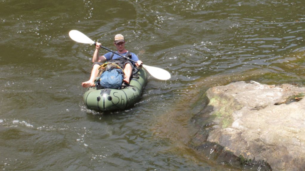 Surviving malaria on the Mano River - BBC News