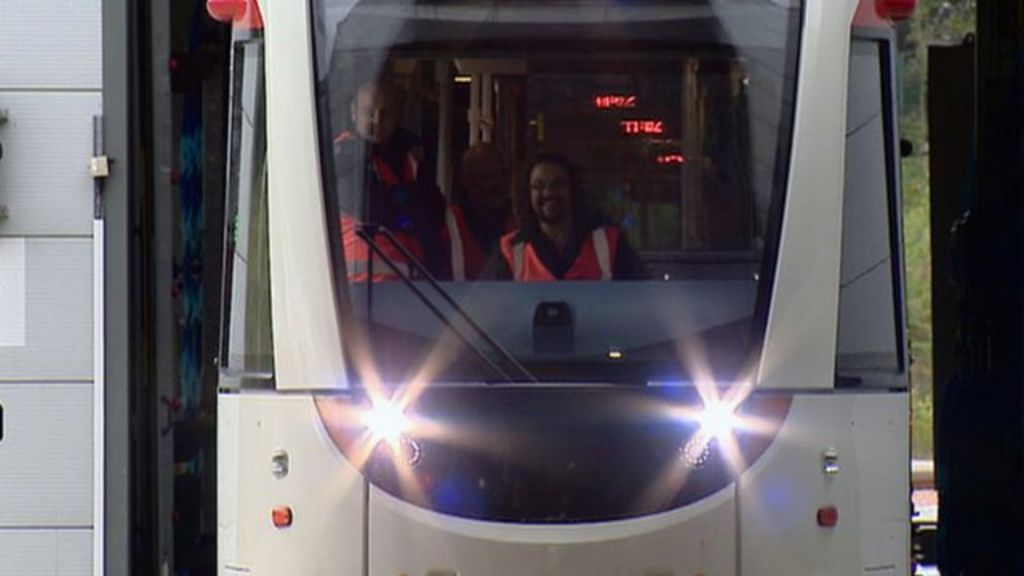 May 2014 promise on Edinburgh trams - BBC News