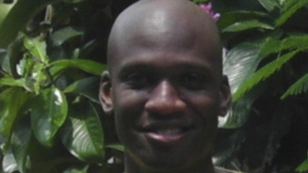 Navy Yard gunman Aaron Alexis had valid access pass - BBC News
