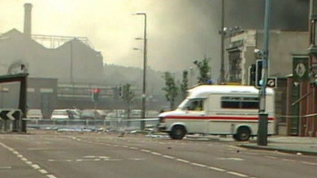 Front-line nurses from the troubles publish stories - BBC News