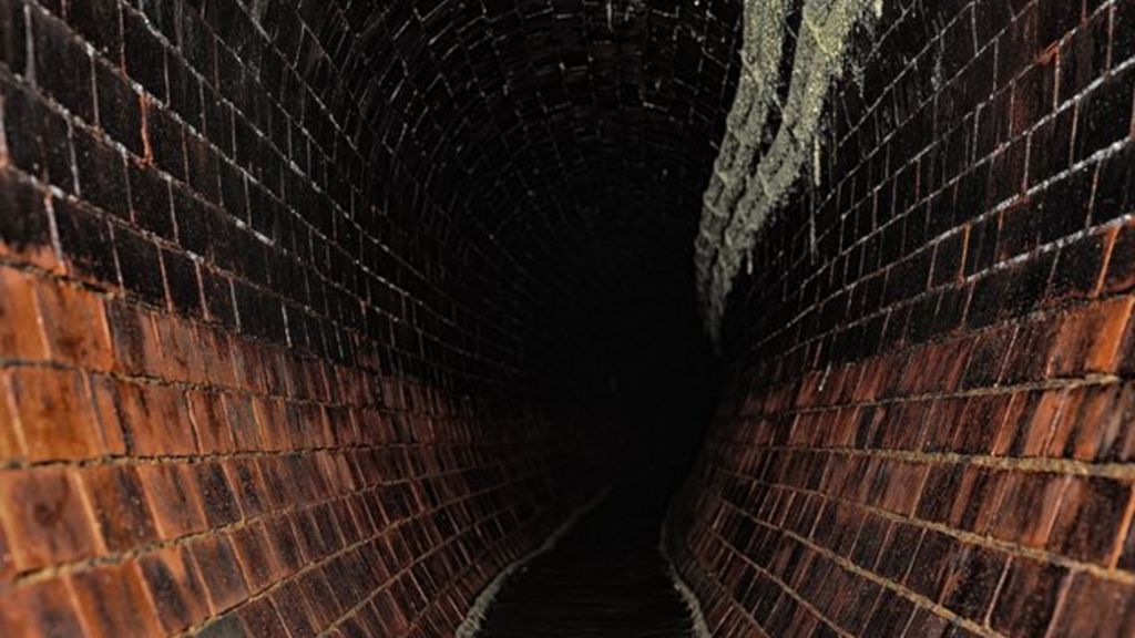 How grease and fat from sewers can fuel your home - BBC News