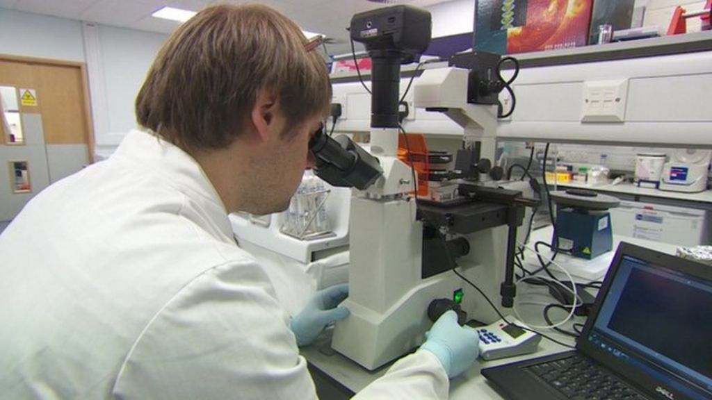 Cancer drugs fund to be extended until 2016 - BBC News