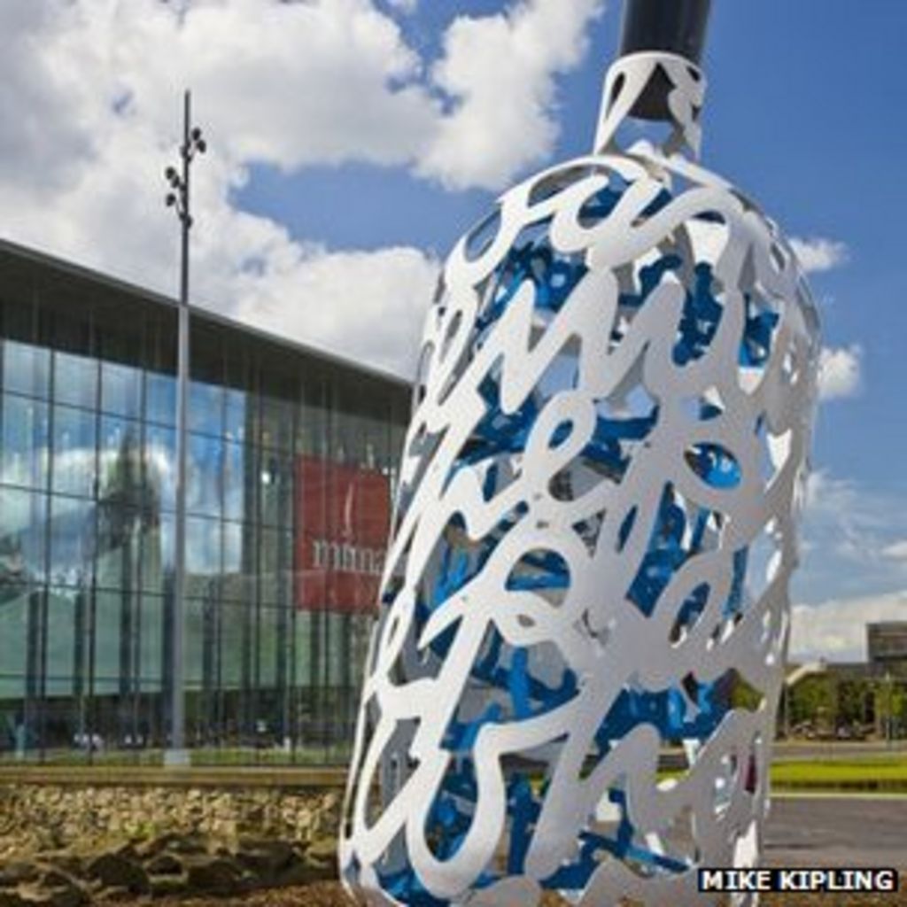 Middlesbrough Bottle of Notes anniversary exhibition opens - BBC News