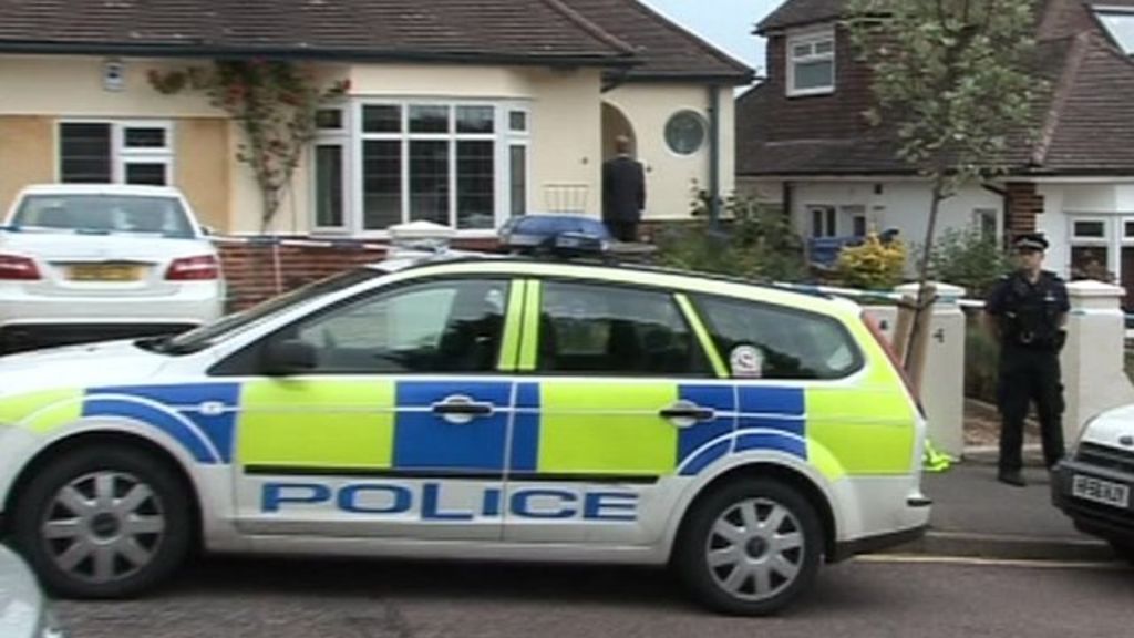 Dorset Police outsource crime scene guarding - BBC News