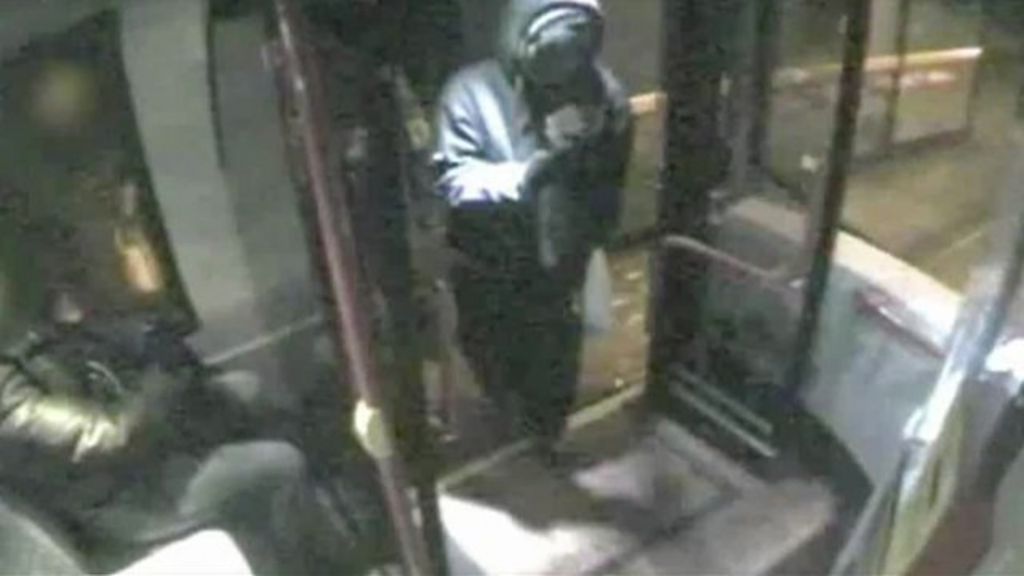 Christina Edkins case: CCTV of killer Phillip Simelane released - BBC News