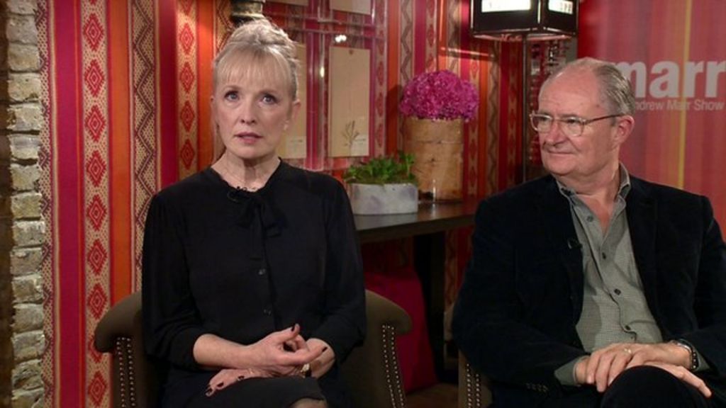 Lindsay Duncan and Jim Broadbent on marriage and love - BBC News