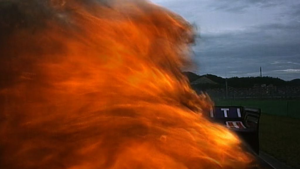 Mark Webber's Red Bull catches fire at Korean GP - BBC Sport