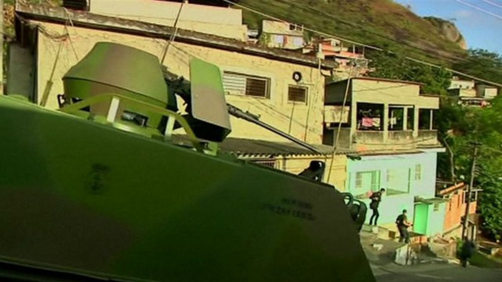 Drug gangs driven from Rio de Janeiro favelas - BBC News