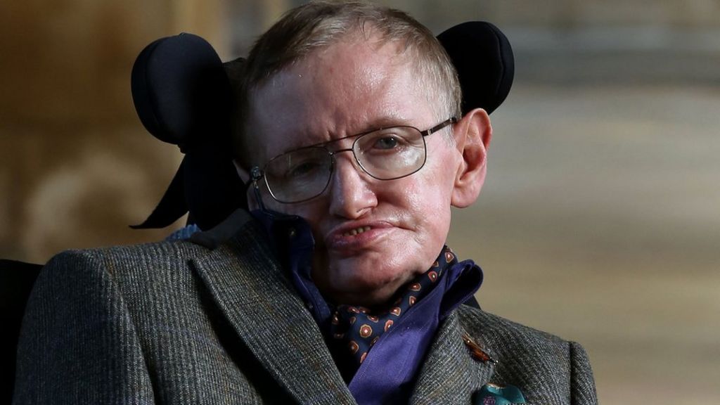 Hawking congratulates Peter Higgs - BBC News