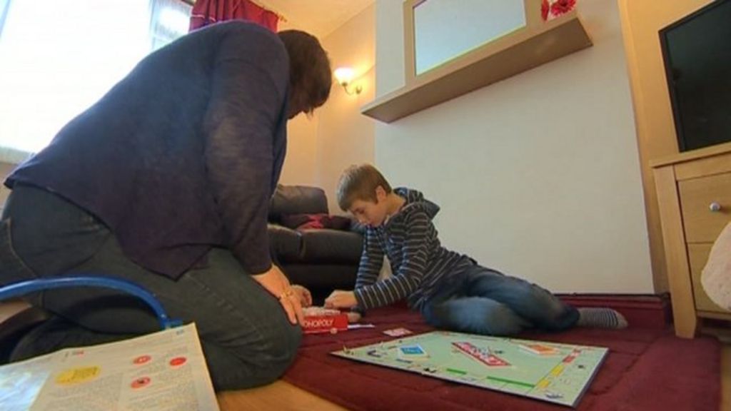 Autism diagnosis delays in Wales are impacting education - BBC News