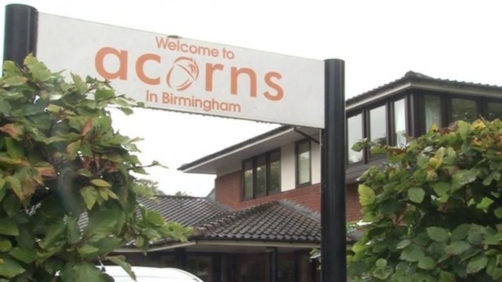 Acorns hospice to take on 100 new care staff - BBC News