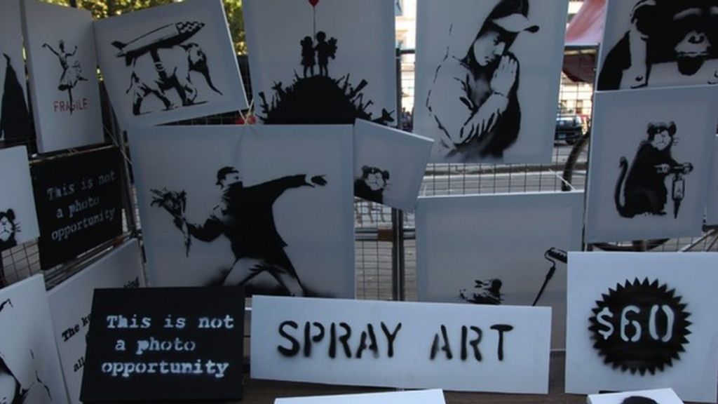 Banksy stall sells art works for $60 in New York - BBC News