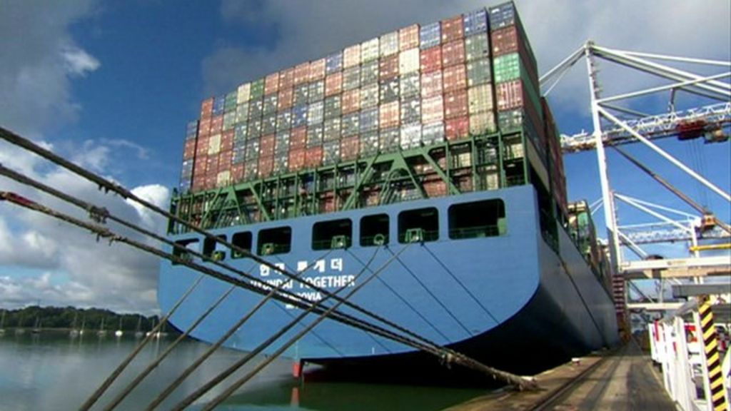 Bringing goods from China on huge container ship - BBC News