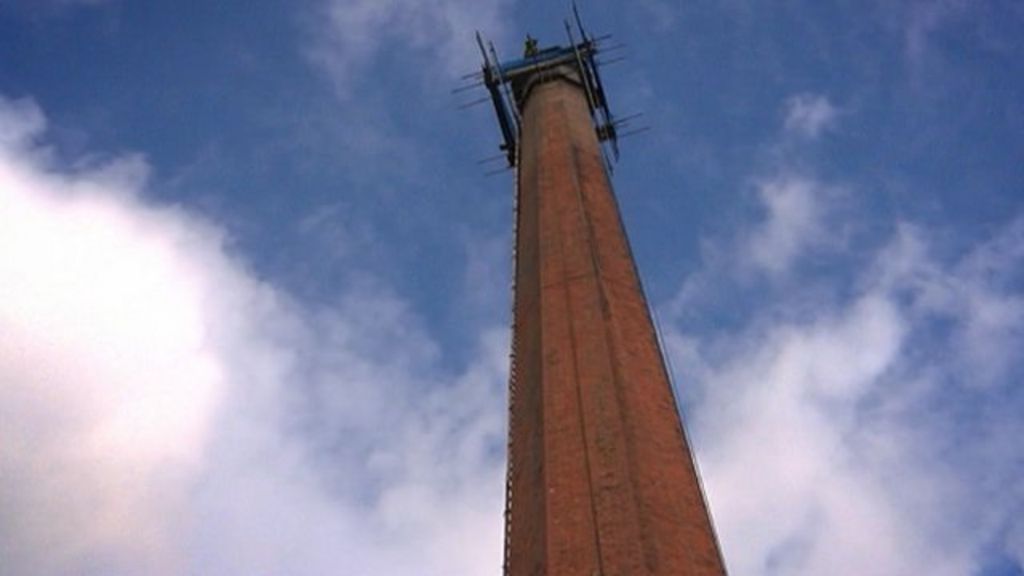 Coldharbour Mill chimney in restoration - BBC News