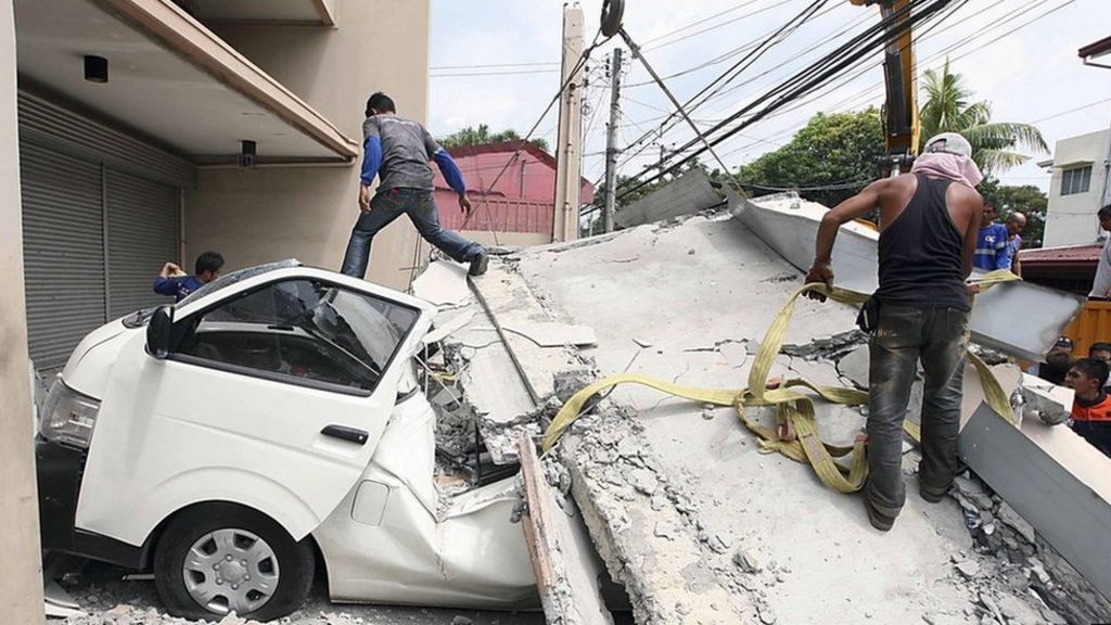 In pictures: Philippine earthquake - BBC News