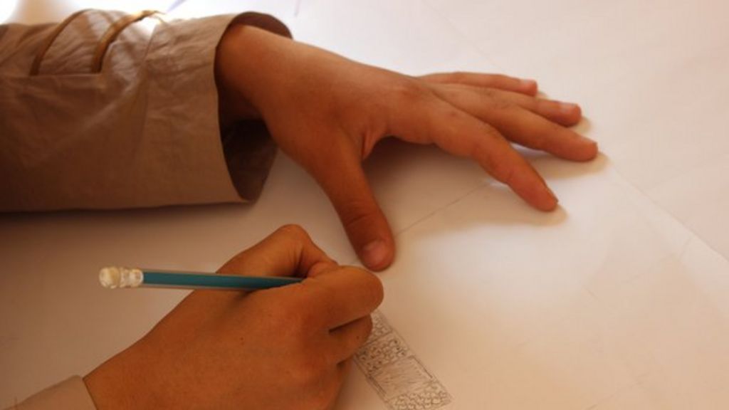 Animations show life as a refugee of the war in Syria - BBC Newsround