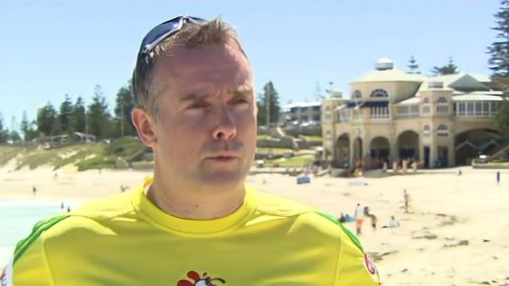 Charity runner Mark Allison's Australian trek - BBC News