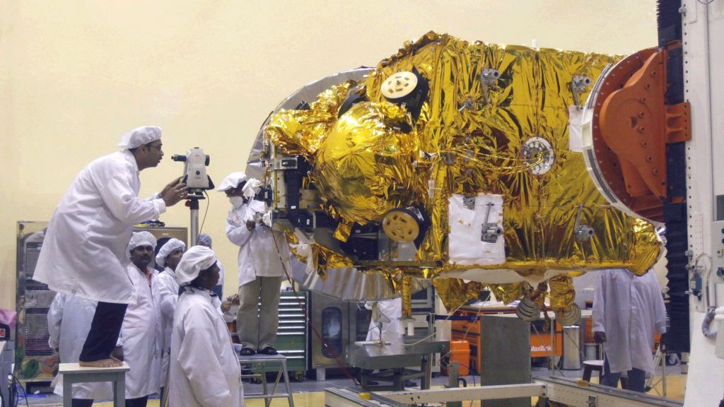 India's space-based 'revolution' - BBC News