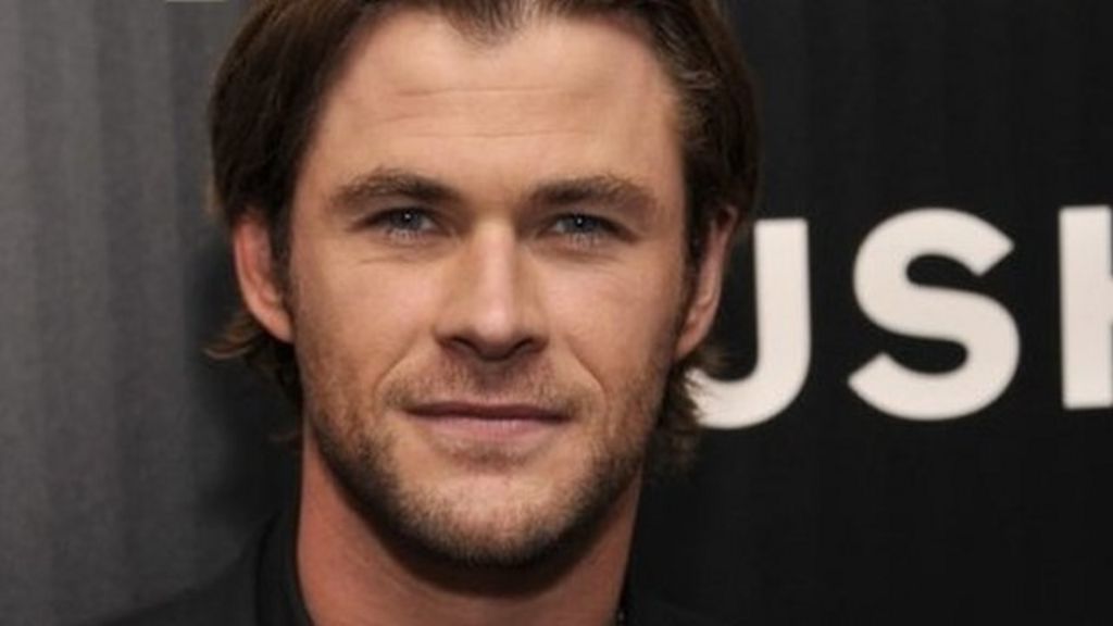 Thor bursts back onto the big screen - BBC News