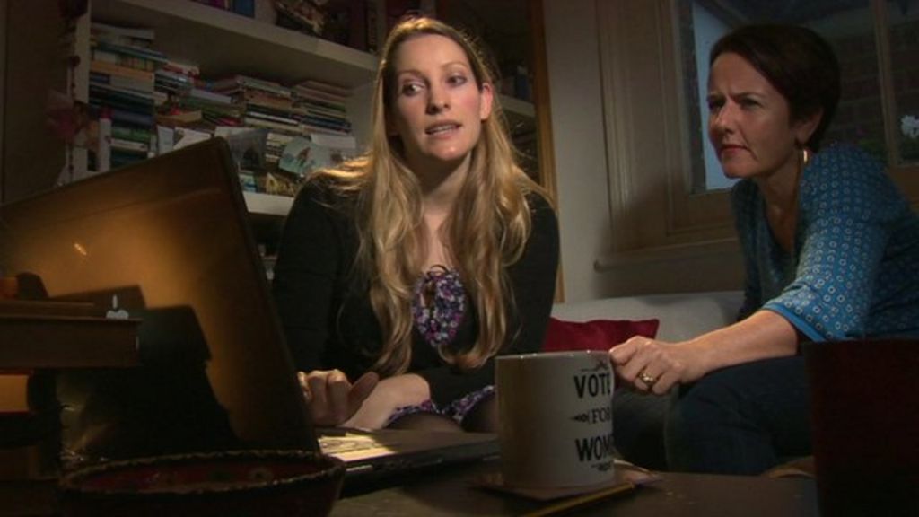 Can 'digital feminism' make a difference? - BBC News