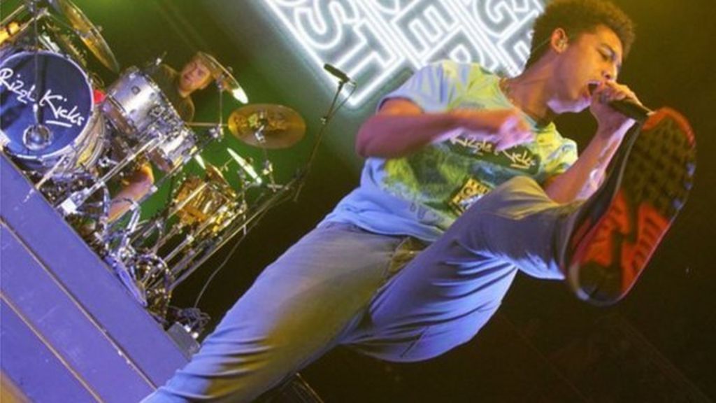 Rizzle Kicks Jordan sets sights on Strictly - BBC Newsround