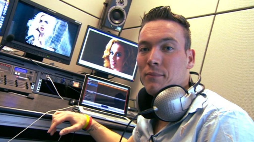 Martin tries out Auto-Tune - BBC Newsround
