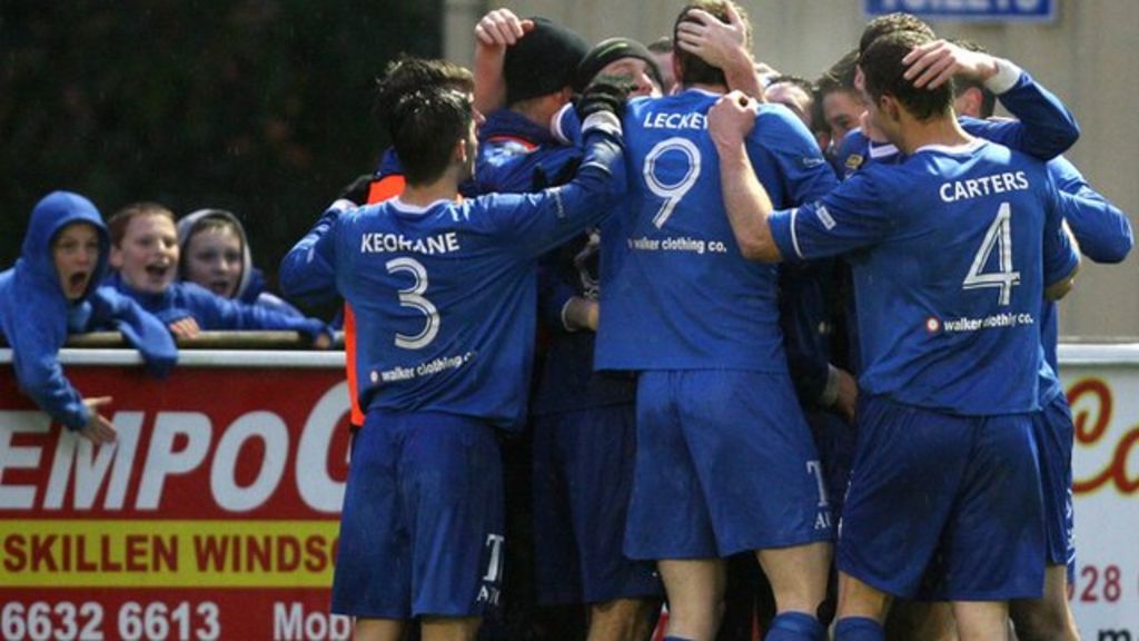 Ballinamallard stun Ports at Ferney Park - BBC Sport