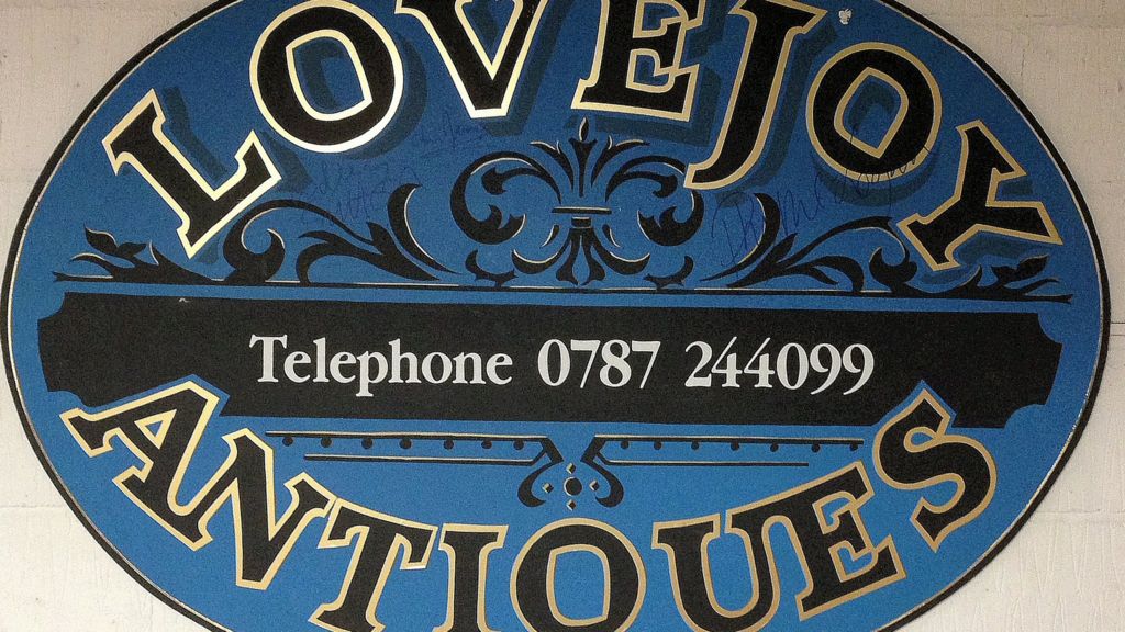 Lovejoy Antiques sign exceeds estimate at Suffolk auction - BBC News