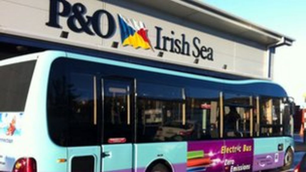 Stranraer electric bus service launched - BBC News