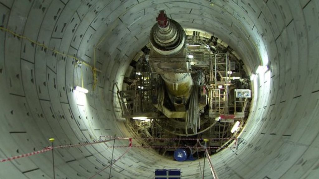 Crossrail unveils first tunnel in London - BBC News