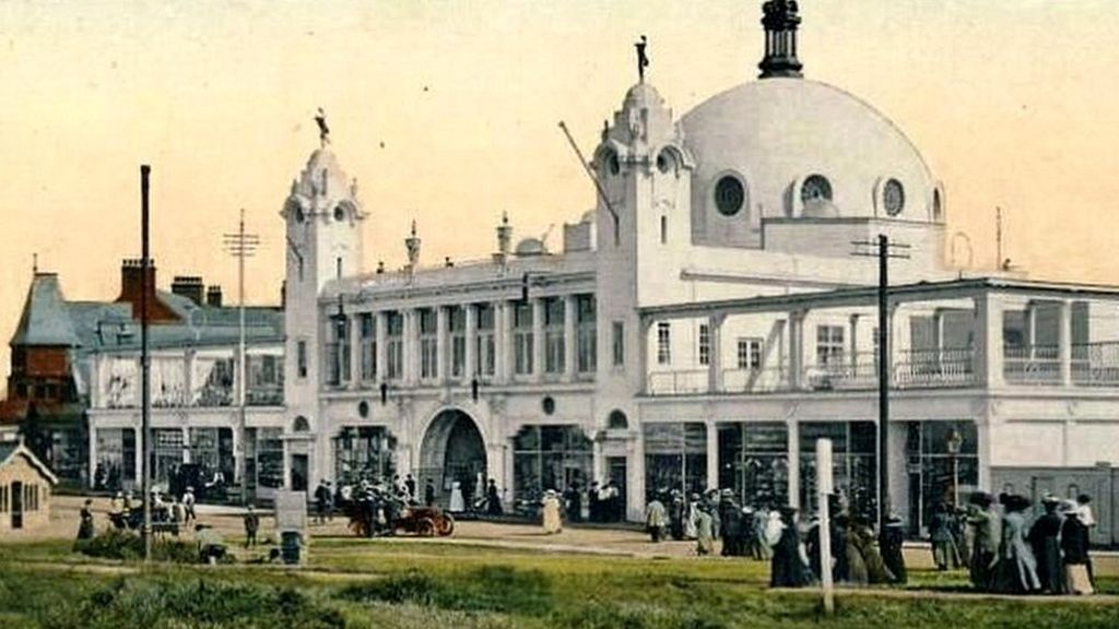 Revamp hope for Whitley Bay's Spanish City - BBC News