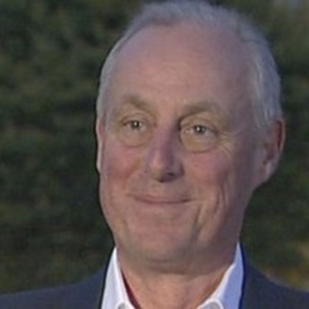 Tim Yeo cleared by sleaze watchdog - BBC News