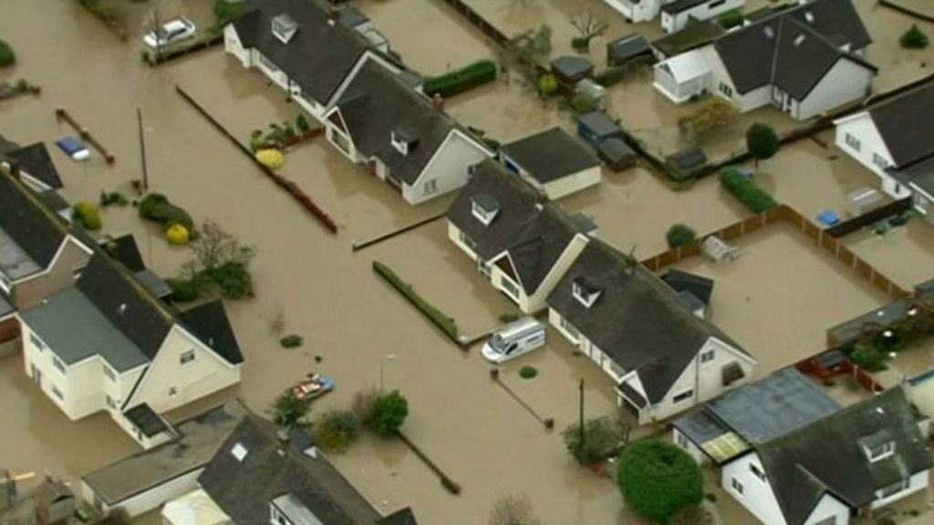 St Asaph and Ruthin floods anniversary marked - BBC News