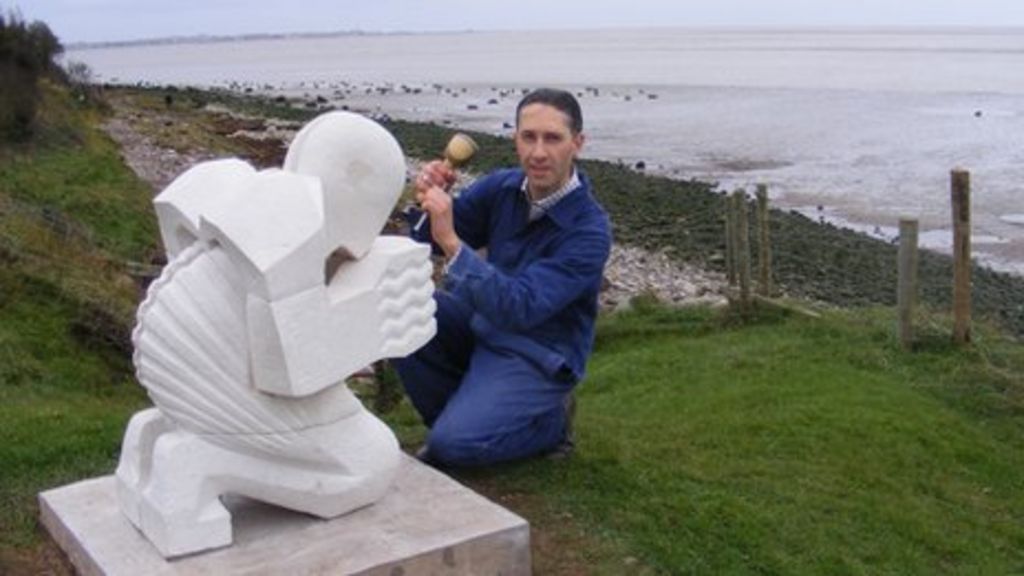 Cockle shell sculpture to overlook Morecambe Bay - BBC News