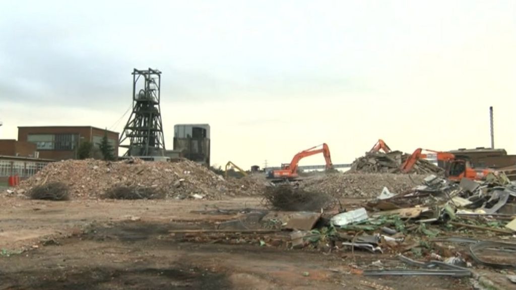 Future of Daw Mill in Warwickshire remains uncertain - BBC News