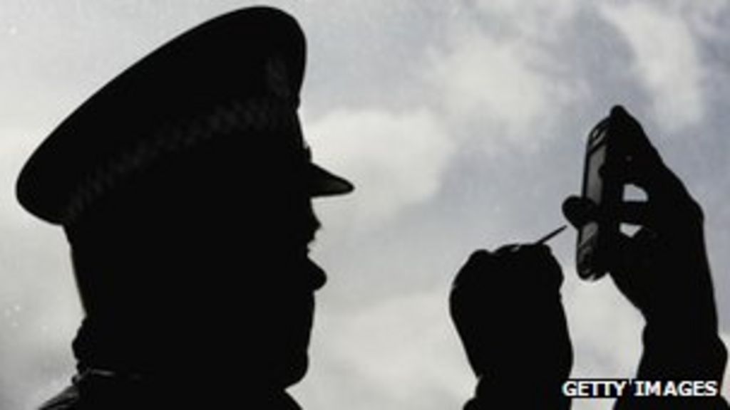 Police crackdown on pirate site ads - BBC News