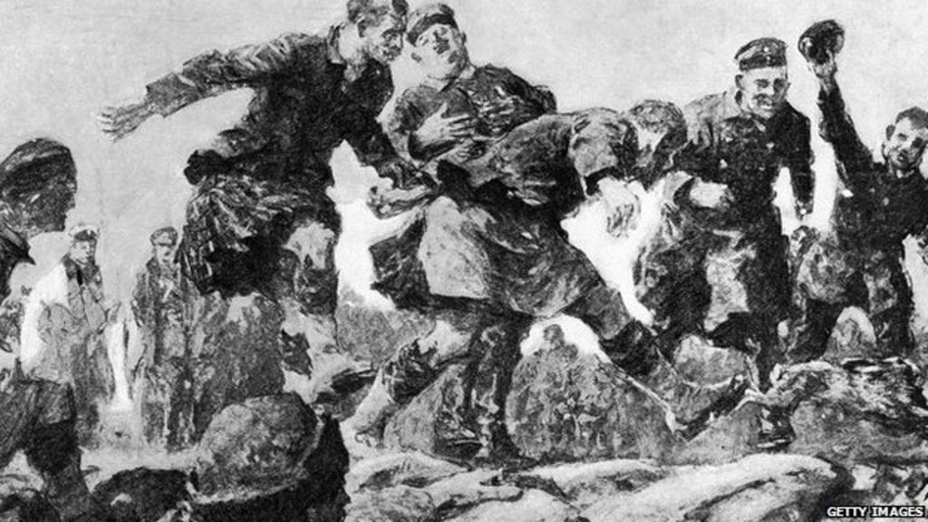 World War One Christmas truce footballer honoured with plaque - BBC News