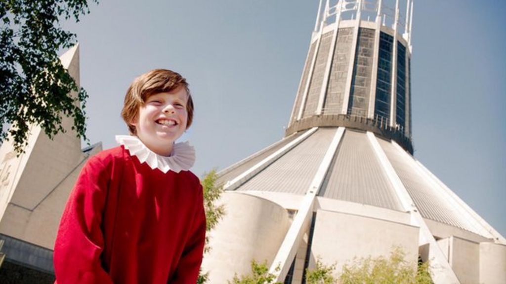 The choir boy hoping to top the charts - BBC Newsround
