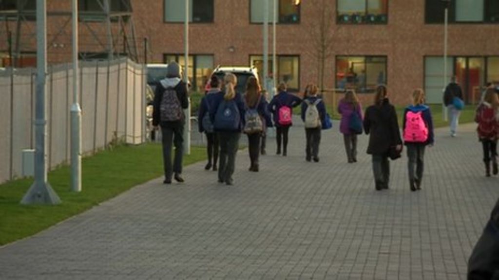 Nottingham schools rated poor by Ofsted - BBC News
