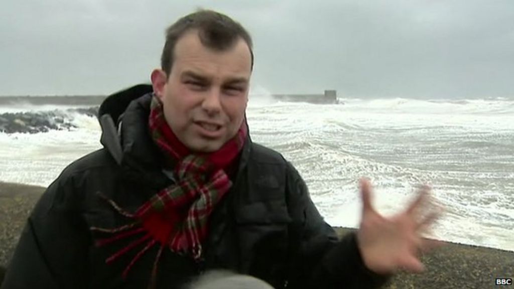 Strengthening storm hits Scotland - BBC News