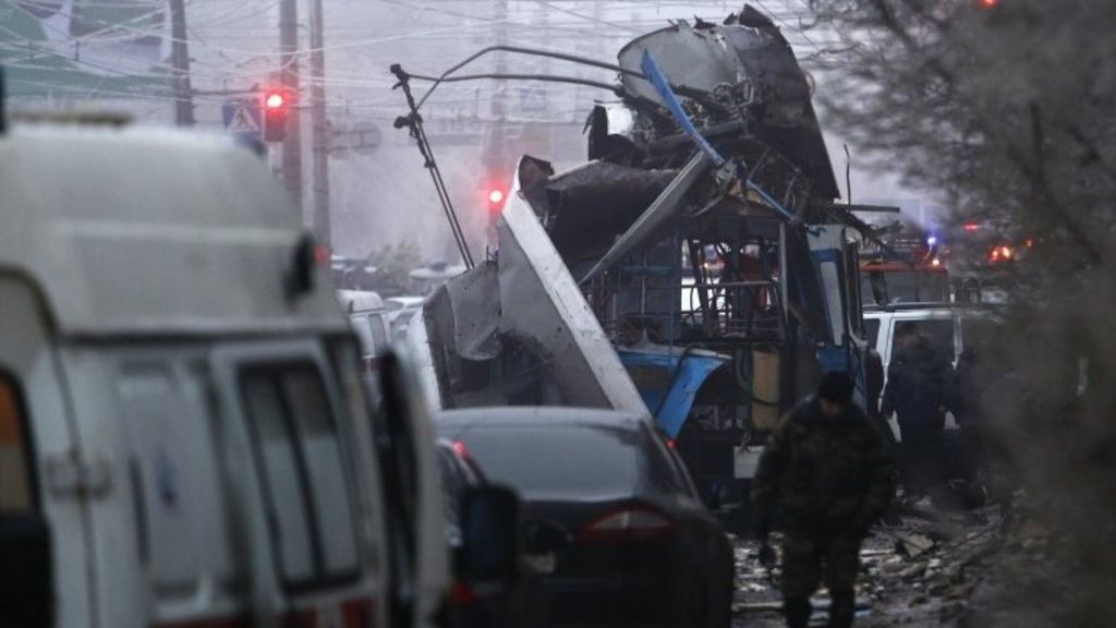 Volgograd blasts: Second suicide bomb hits Russia city - BBC News