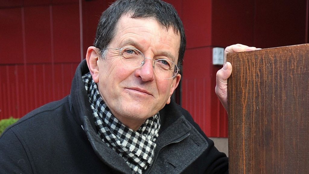 In pictures: Sir Antony Gormley - BBC News